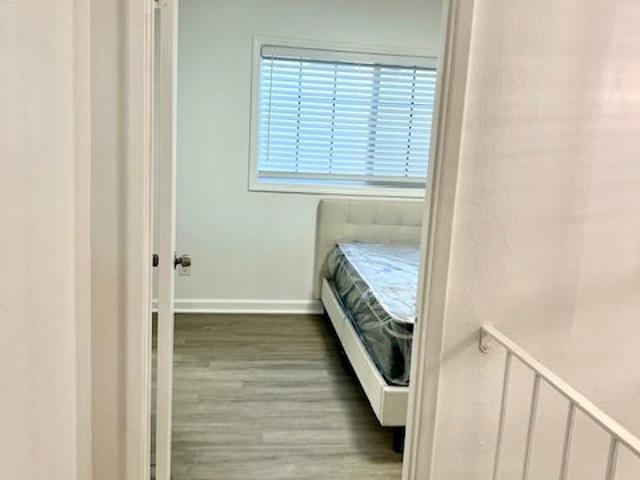 Room for Rent with shared bathroom
