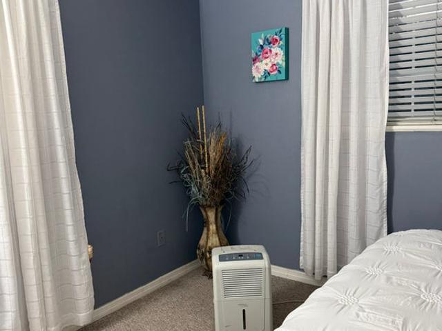 Room for Rent with shared bathroom