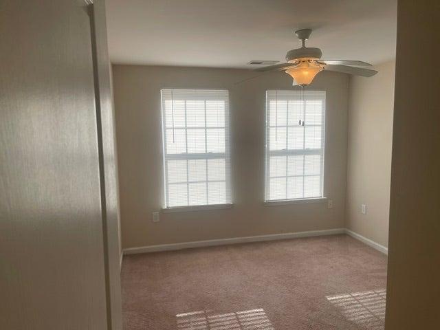 Room for rent with private bathroom  month to mont