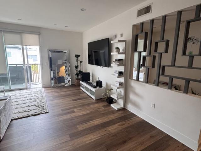 Room for rent w/own bathroom