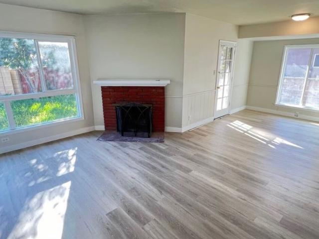 Room for rent $1400/mo house with yard