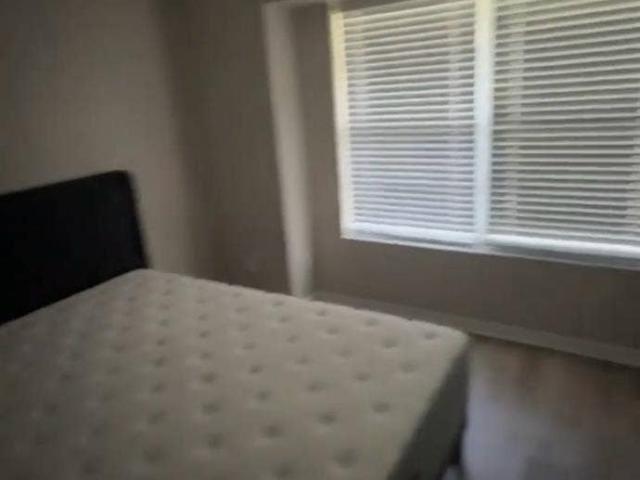 ROOM FOR RENT $1000