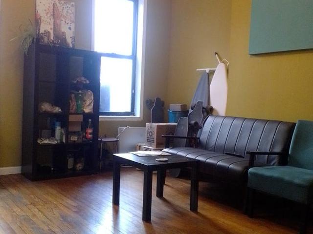 Room for rent!
