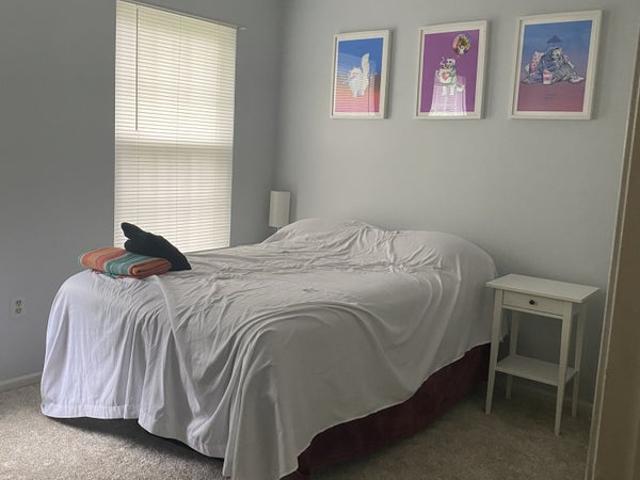 Room For Rent