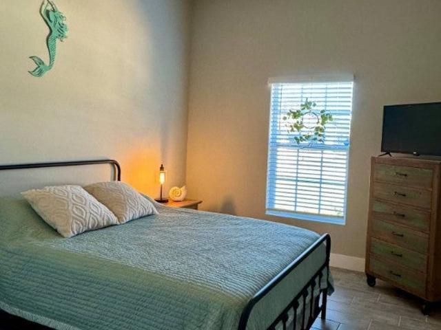 Room for rent!