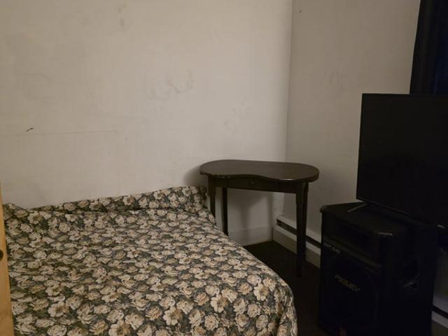 Room for rent