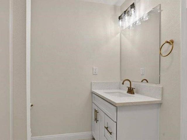Room for rent!