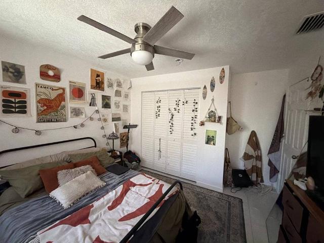 Room for rent!