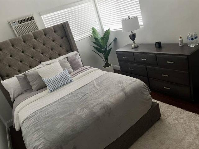 Room for rent!