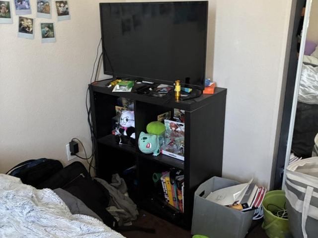 Private Room For Rent/Female Co Living Townhouse