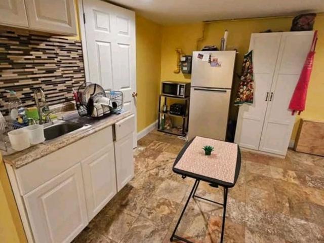 Room For Rent $650