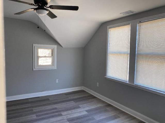 Room For Rent $650 Shared Bath