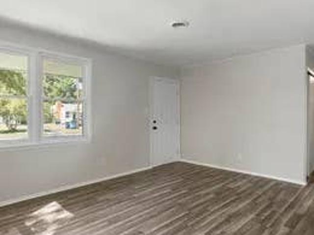 Room for Rent $600 All Included