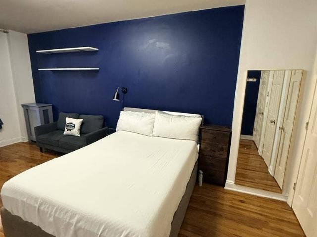 Room for rent!