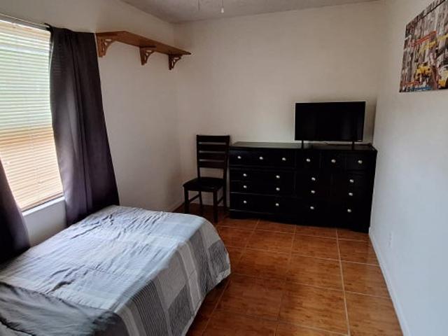 Room for rent