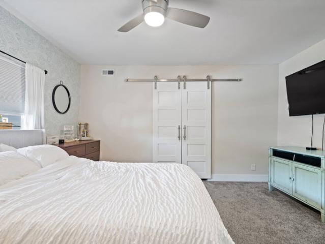Room for Rent –7 mins to Downtown