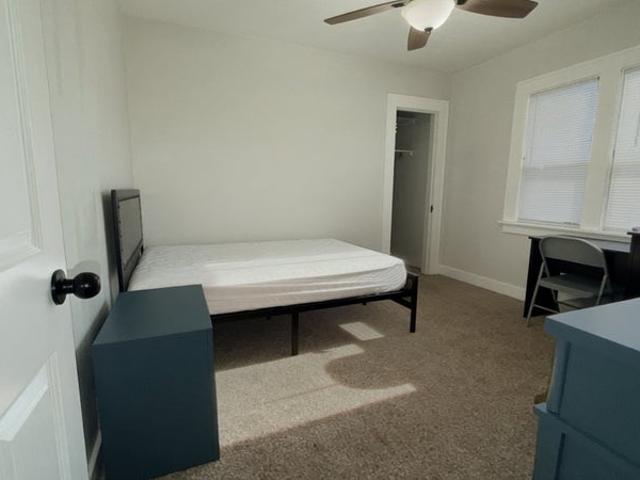 Room for Rent!