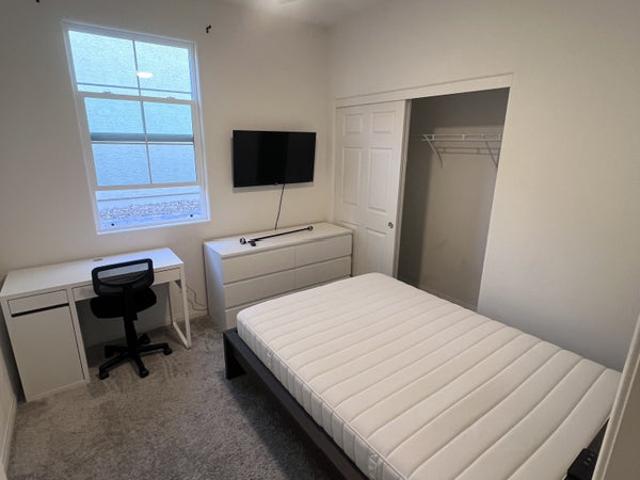 room for rent