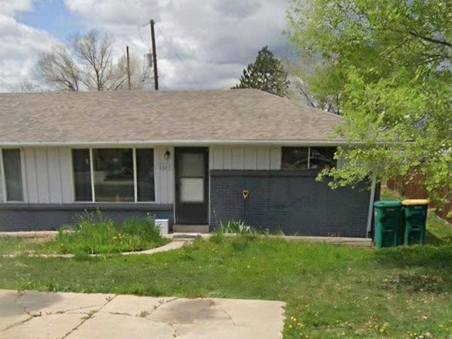 Room for rent! 925/month, avail now