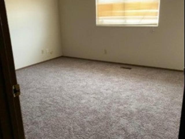 Room for rentfemales only
