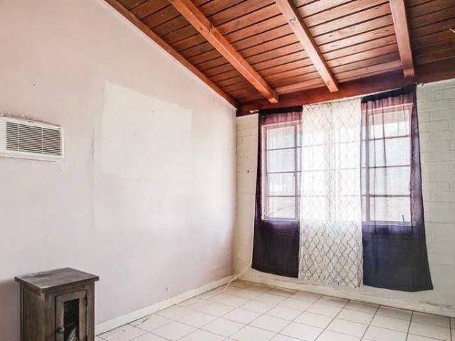 Room for rent/roommate wanted