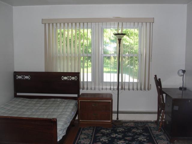 Room for stony brook university student or employe
