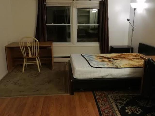 Room for stony brook university student or employe
