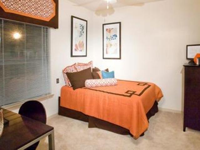 Room for SUBLEASE at the CONNECTION