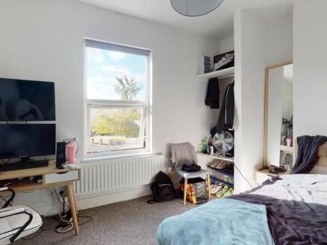 Room,hotwell Road, 1 Bedroom Terraced