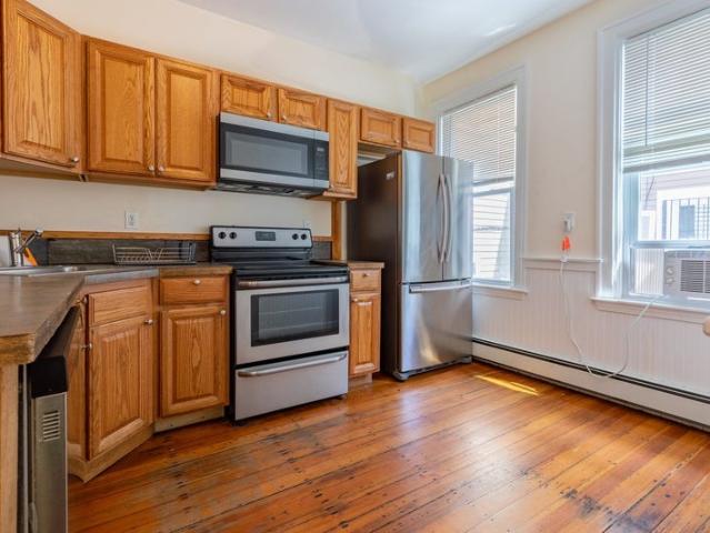 Room in Mission Hill on a flexible lease
