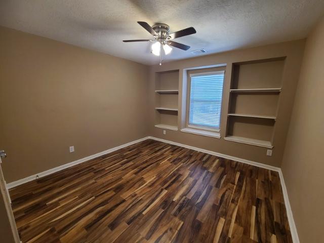 Room in Missouri City
