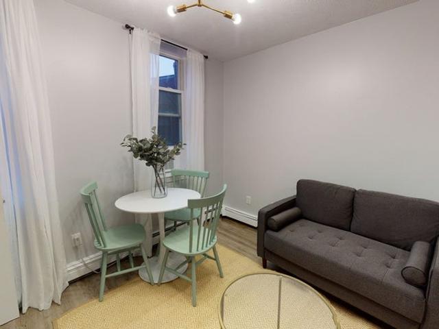 Room in North End on a flexible lease