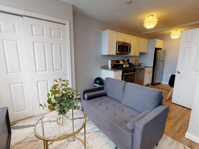 Room in North End on a flexible lease