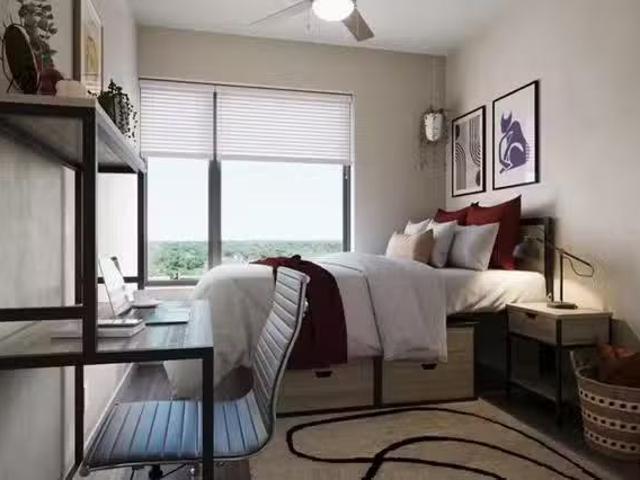 Room in a 3 Bedroom 3 Bathroom C2
