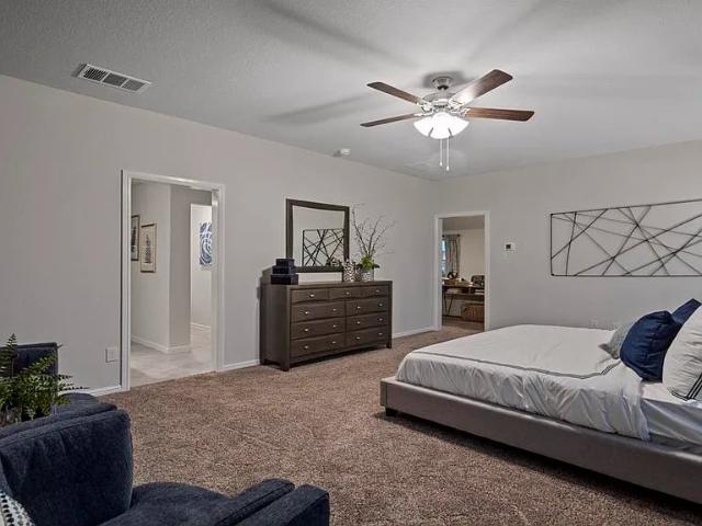Room in a 4 Bedroom Home at 620 Peshtigo
