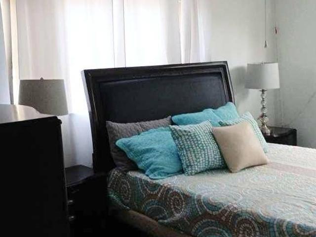 Room in a Beautiful neighborhood