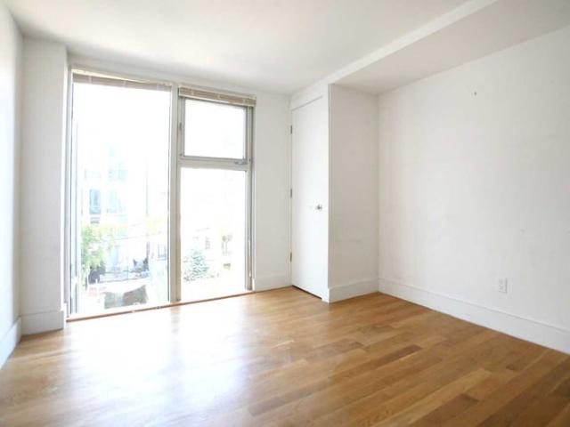 Room in a Duplex Prime Greenpoint
