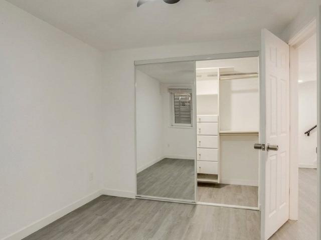 Room in a large shared homegreat neighborhoodfrie