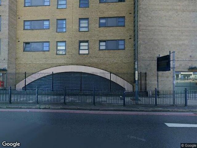 Room in a Shared Flat, Commercial Road, E14