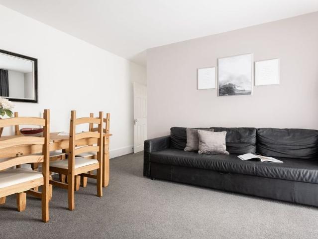 Room in a Shared Flat, Copenhagen Street, N1