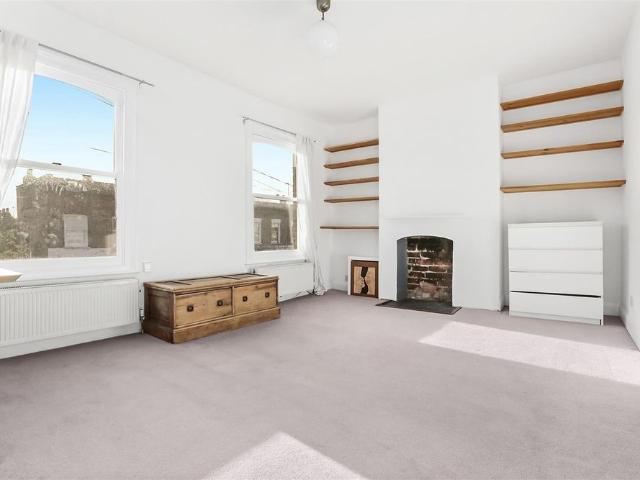 Room in a Shared Flat, Corbyn St, N4