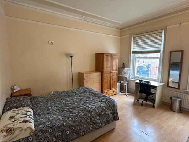 Room in a Shared Flat, Canterbury Mansions, NW6