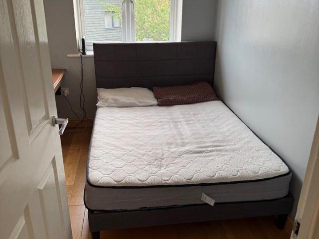 Room in a Shared Flat, Chiberworde Avenue, S61