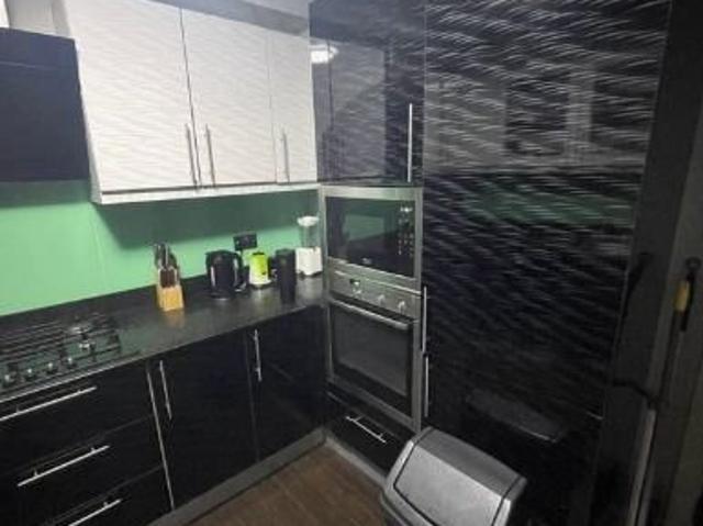 Room in a Shared Flat, Cruise Court, E14