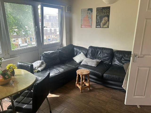 Room in a Shared Flat, Creswick Walk, E3