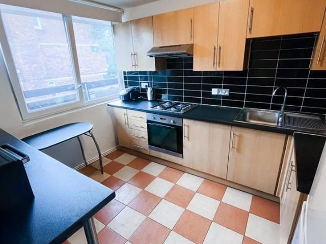 Room in a Shared Flat, Amazing Room Available In Battersea/, SW8