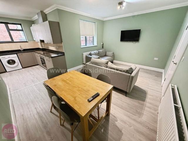 Room in a Shared Flat, Arthur Avenue, NG7