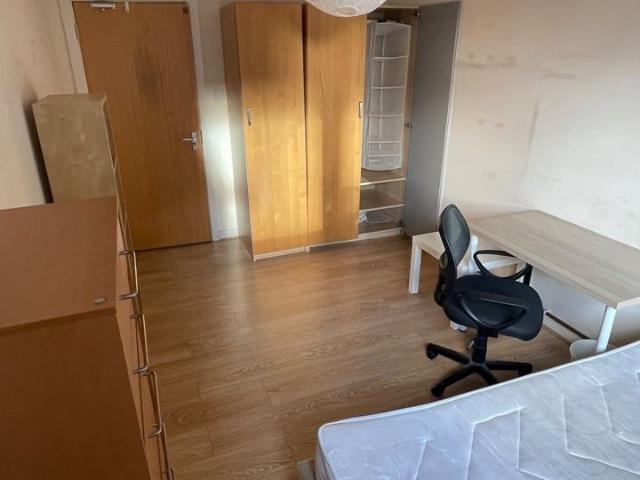 Room in a Shared Flat, Boardwalk Place, E14
