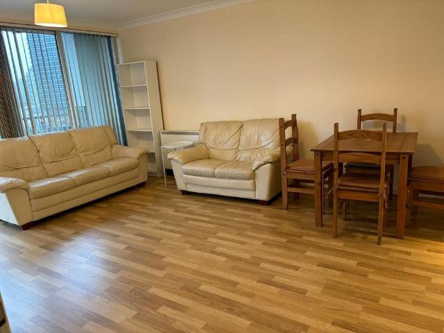Room in a Shared Flat, Boardwalk Place, E14