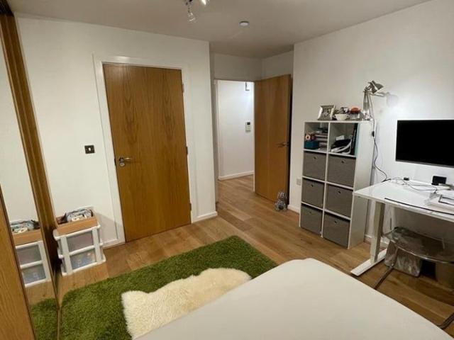 Room in a Shared Flat, Barge Walk, SE10